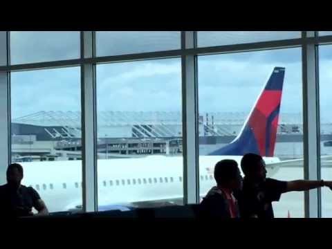 Inside Atlanta HartsField Inter... Airport ( Concourse F)