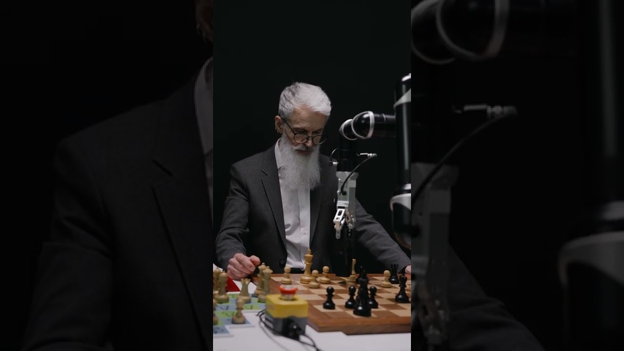 Amazing Chase Robot Playing Chase with human Copyright free video  #free  #download  #shorts