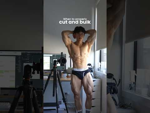 When should you CUT and BULK to optimally build muscle?
