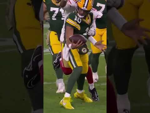 great concentration #jordanlove #nfl #greenbaypackers