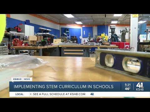 Implementing STEM curriculum in schools
