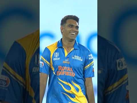 Naman Ojha takes flight. Munaf Patel sends the stumps flying | India Legends | RSWS #SHORTS