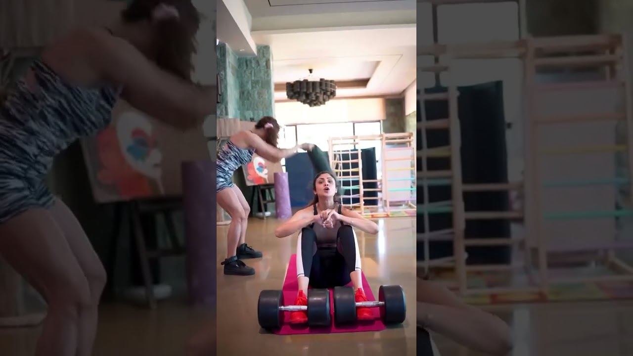 🔥 Killer Sit-Ups Challenge for Abs | Boost Core Strength 💪 #MondayMotivation #ShilpaShetty #FitIndia