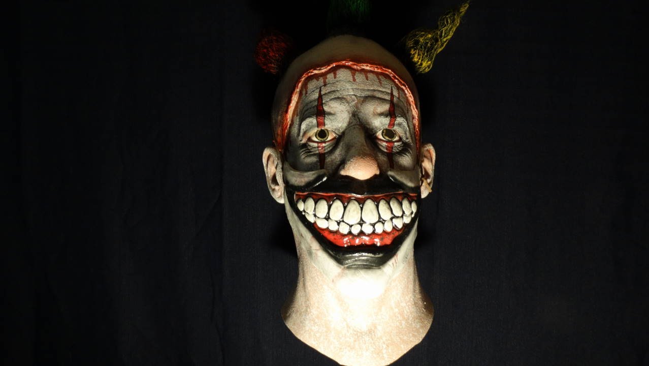 American Horror Story Mask Review: Twisty the Clown