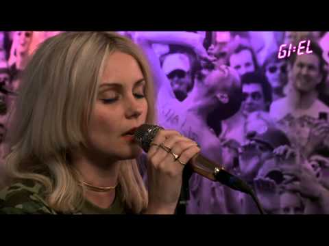 The Asteroids Galaxy Tour - Hurricane (Live at Giel 3FM, 04.05.2015)
