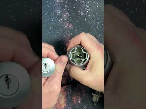 Kwikset cylinder removal from door knob