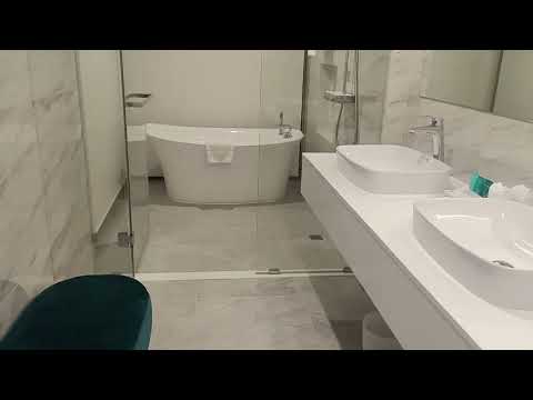 Pattaya Discovery Beach Resort- 5* Hotel Pattaya For Booking Call Lav Ahuja #pattaya #pattayahotel