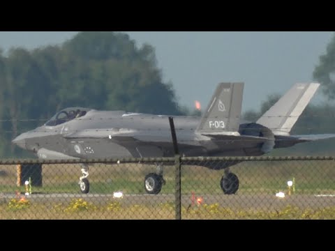 [4K] Four F35's Take off From Behind ''Leeuwarden Airbase''