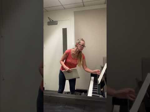 I found a Piano Practice Room!