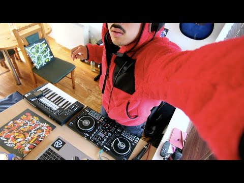 Glow Machine Radio 001
