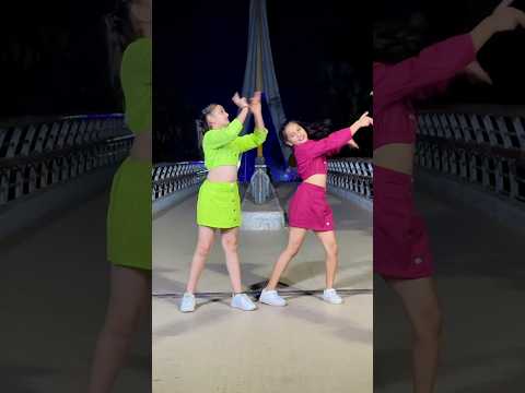 #dance by #nandini091013 #traveling #youtubeshorts #shortvideo #shorts