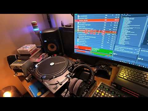 mAirList with a DHD RM4200 and a signal pole