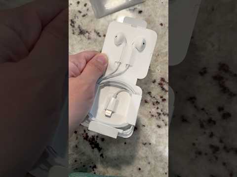 Apple EarPods Headphones with Lightning Connector, Wired Ear Buds #earbuds #apple #shorts #youtube