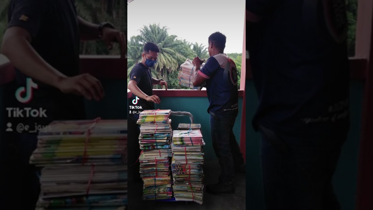 Pelupusan buku teks 2022