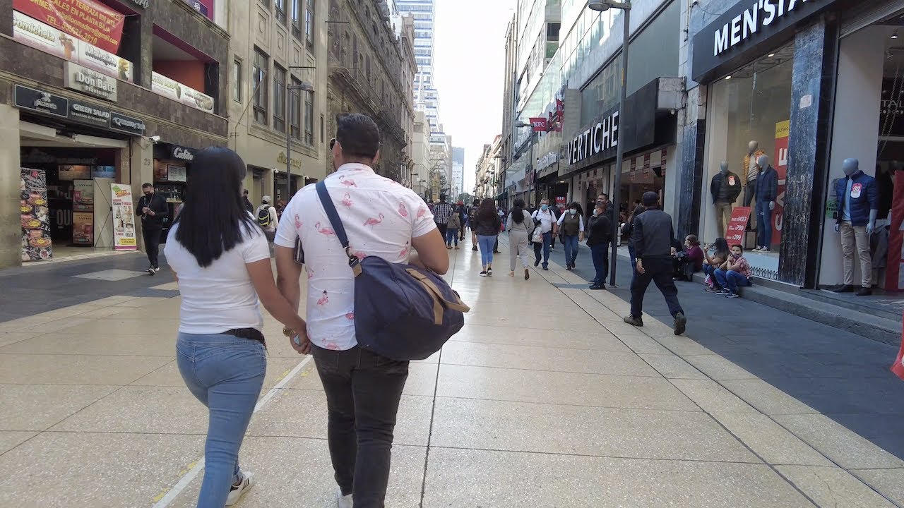 Walking Av Francisco I. Madero Street in Mexico City | Car-Free Avenue with shops and landmarks 2022