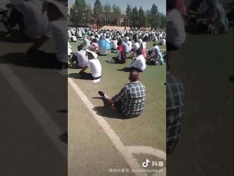 Life in Xinjiang is not easy;for social score Uyghur people have to stay in dry and hot weather|ET