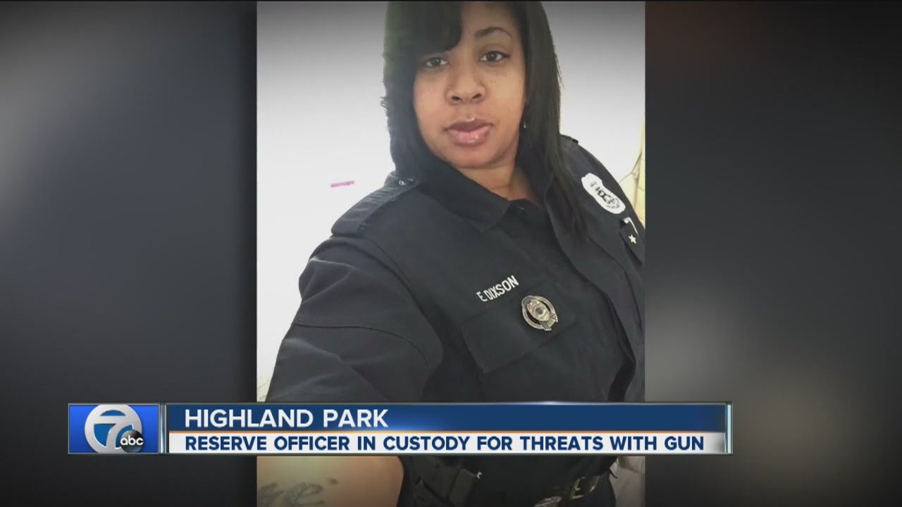 Highland Park reserve officer in custody