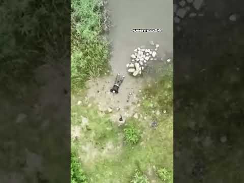 🇷🇺 Russian soldier swims to surrender to the 🇺🇦Ukrainian army #warinukraine #shorts