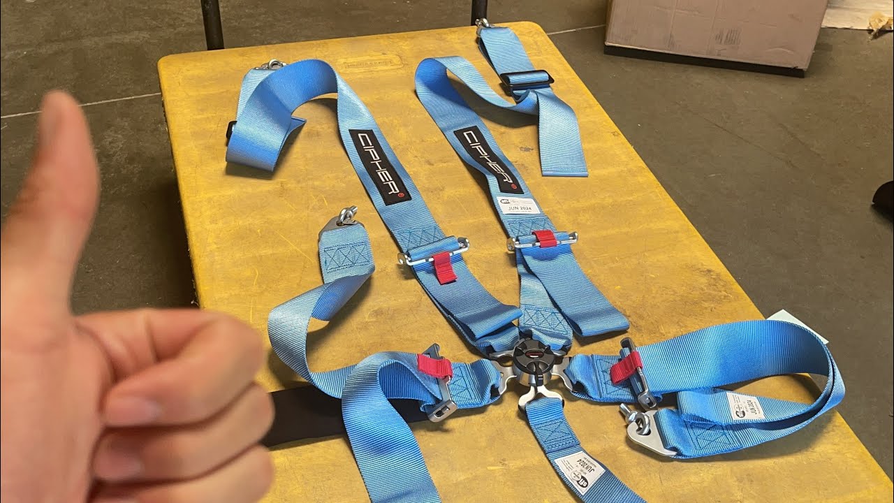 Cipher Auto SFI Rated 5 Point Racing Harness - Box Opening & Comparison with Braum Harness!