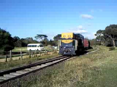 T 411 Running Around Train At Mornington