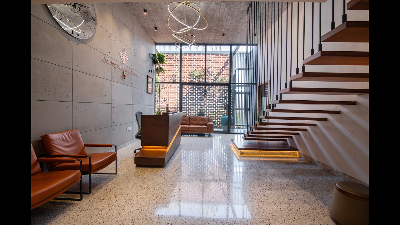 DSK Architects - Inside a Modern Organic Office