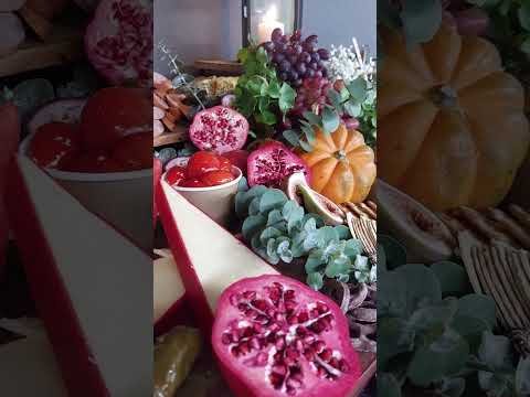 Gourmet Guru Signature Deluxe Grazing Table