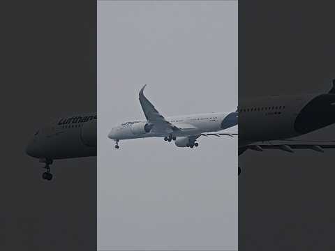 Lufthansa Airbus A350-900 from Munich to Toronto