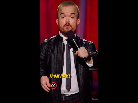 When we are allowed to make fun of some groups 🎤 😳 👏🏼 #BradWilliams #comedy #standupcomedy #shorts