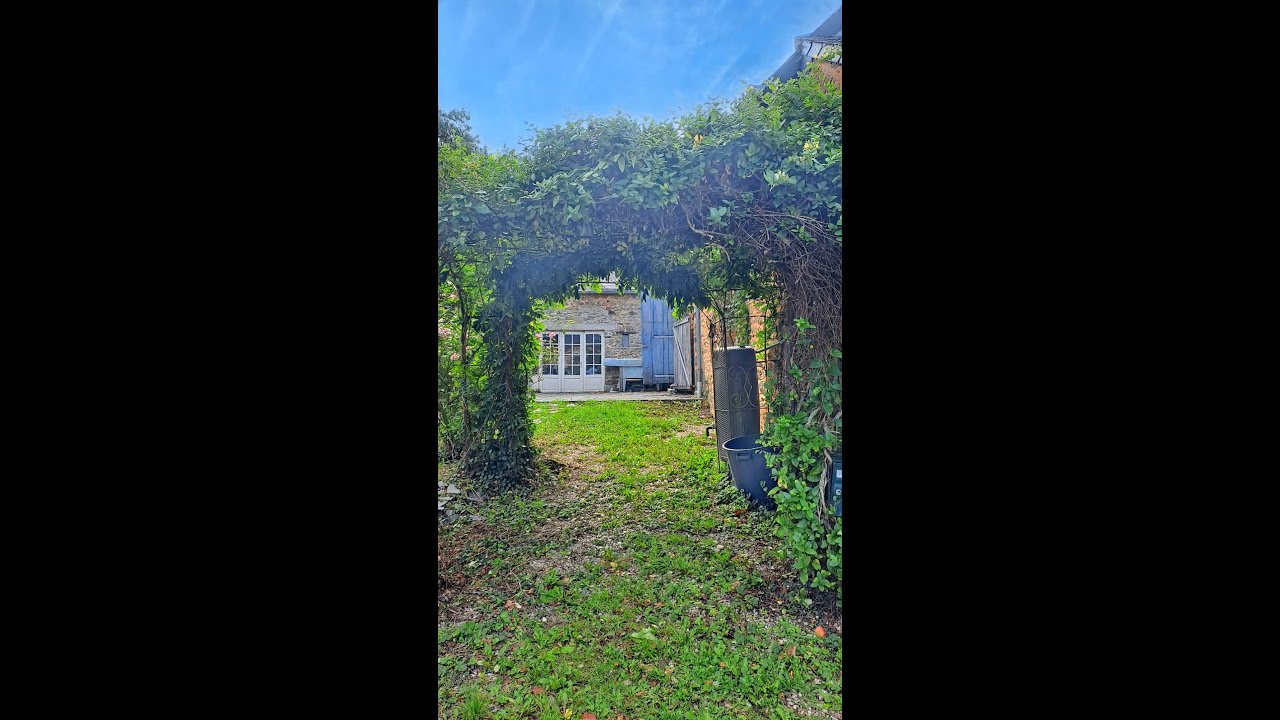 Annonce vidéo Maison à vendre à Pré-en-Pail-Saint-Samson - OuestFrance-immo