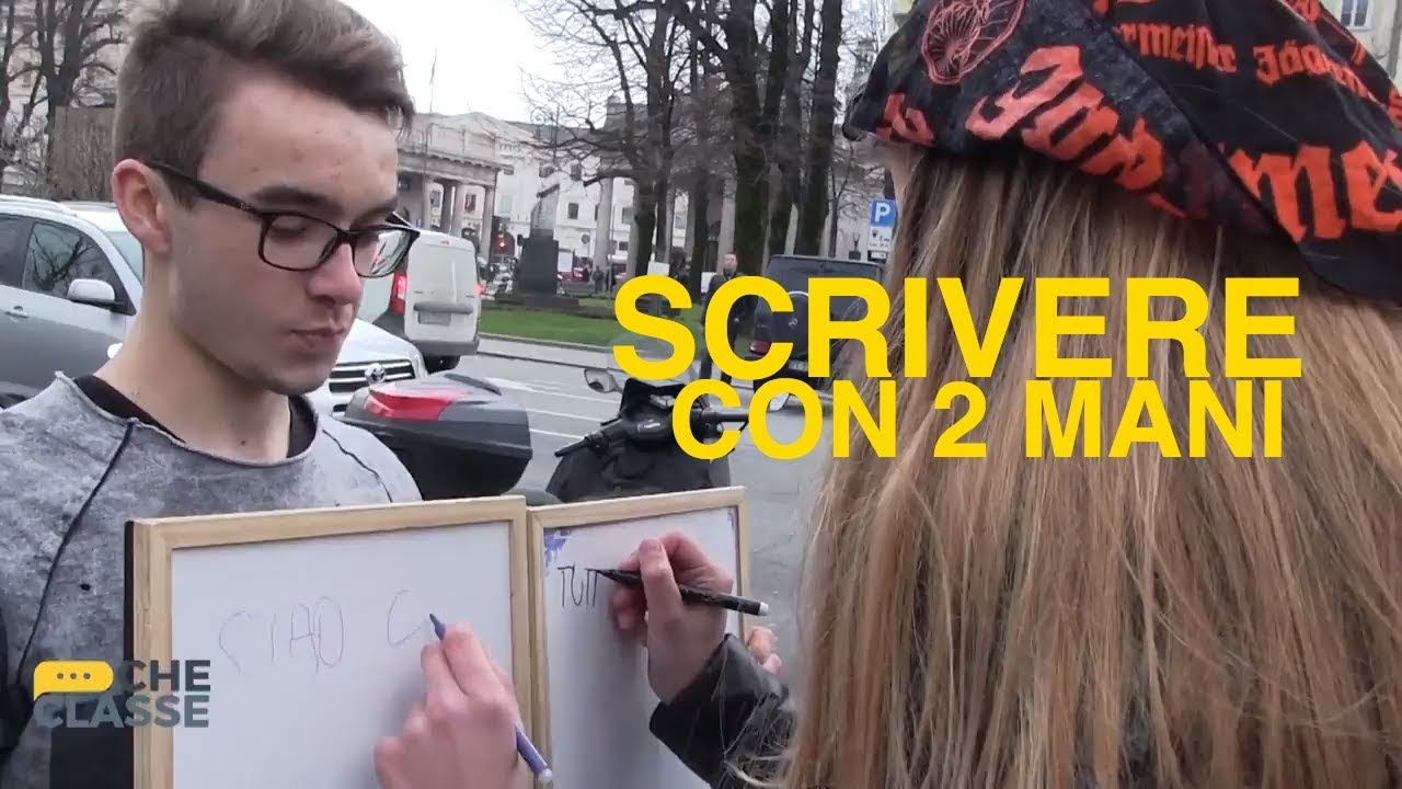 CheNeSai | Scrittura con due mani