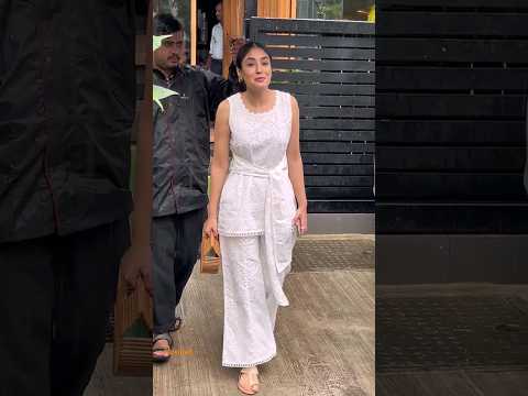 Kritika Kamra Seen At Restaurant in Bandra #kritikakamra