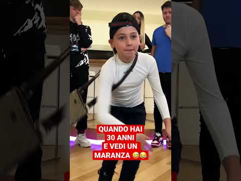 QUANDO HAI 30 ANNI E VEDI UN MARANZA 😅 - iPantellas & Roberryc