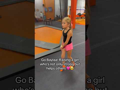 This 8 Year Old Gym Warrior Will AMAZE You! 🩷🥹 #daughters #momlife #shorts