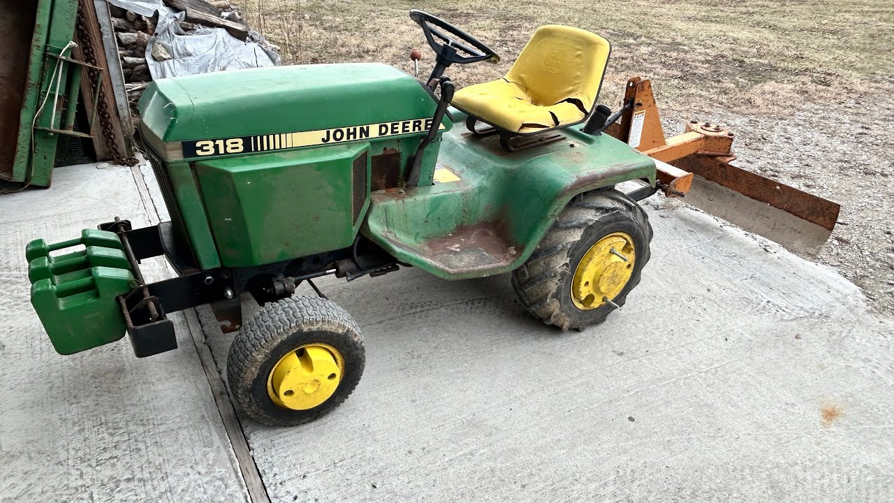 Look at this Score of the year!!! 86 John Deere 318 with all the options.