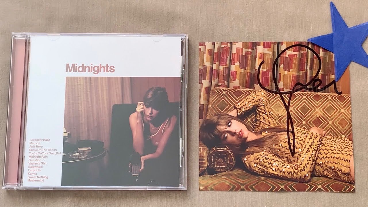 Taylor Swift - Signed Midnights (Blood Moon Edition) CD Unboxing