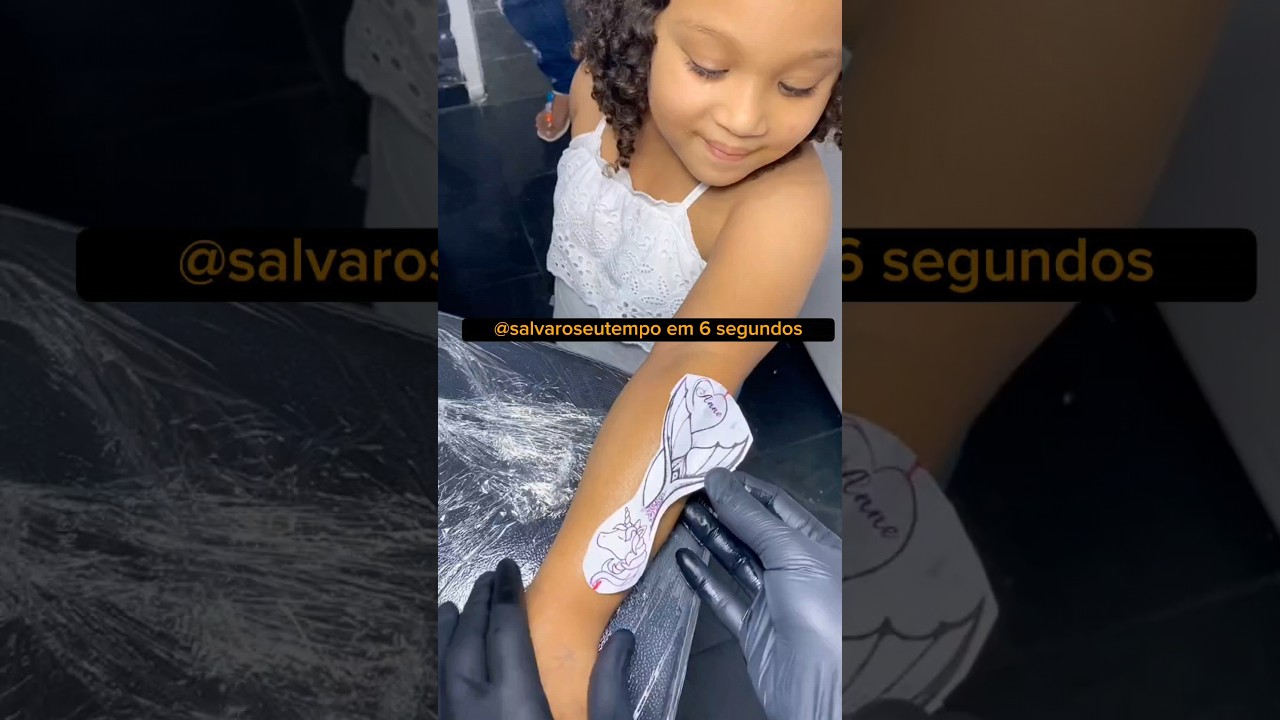 Ela criou o próprio desenho.  🎥 diegoshimidt2 #tattoo #tatuagem #macae #reels #instagram