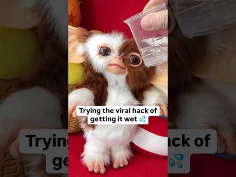 Viral hack to reproduce your gremlins #toyphotography #gremlins #gizmo #trickortreatstudios