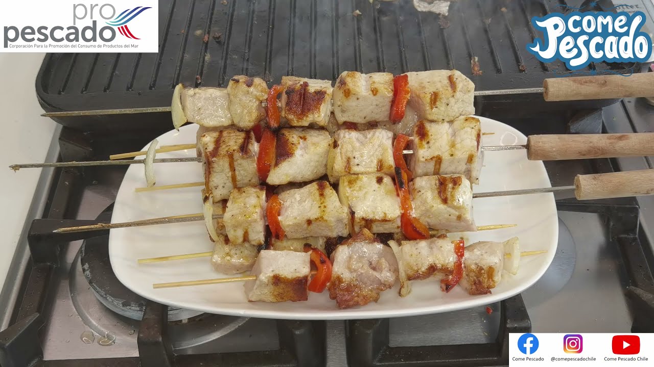 Anticuchos de albacora (pez espada)