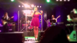 Book Suvi Suresh: Contact for Latest Concert & Show Price