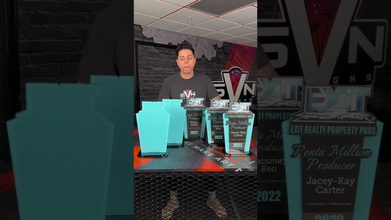 PREMIUM acrylic trophies 🏆 // svn-designs.com