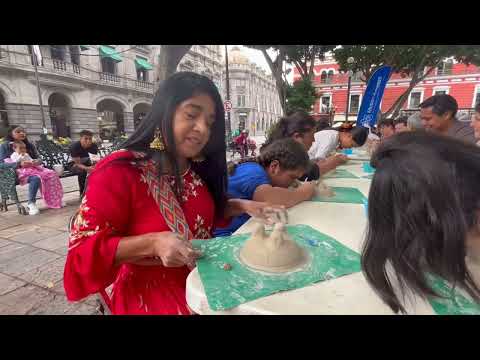 Aprendido más de México con amigos y familias de Puebla y. Divirtiéndome mucho con grata compañía.