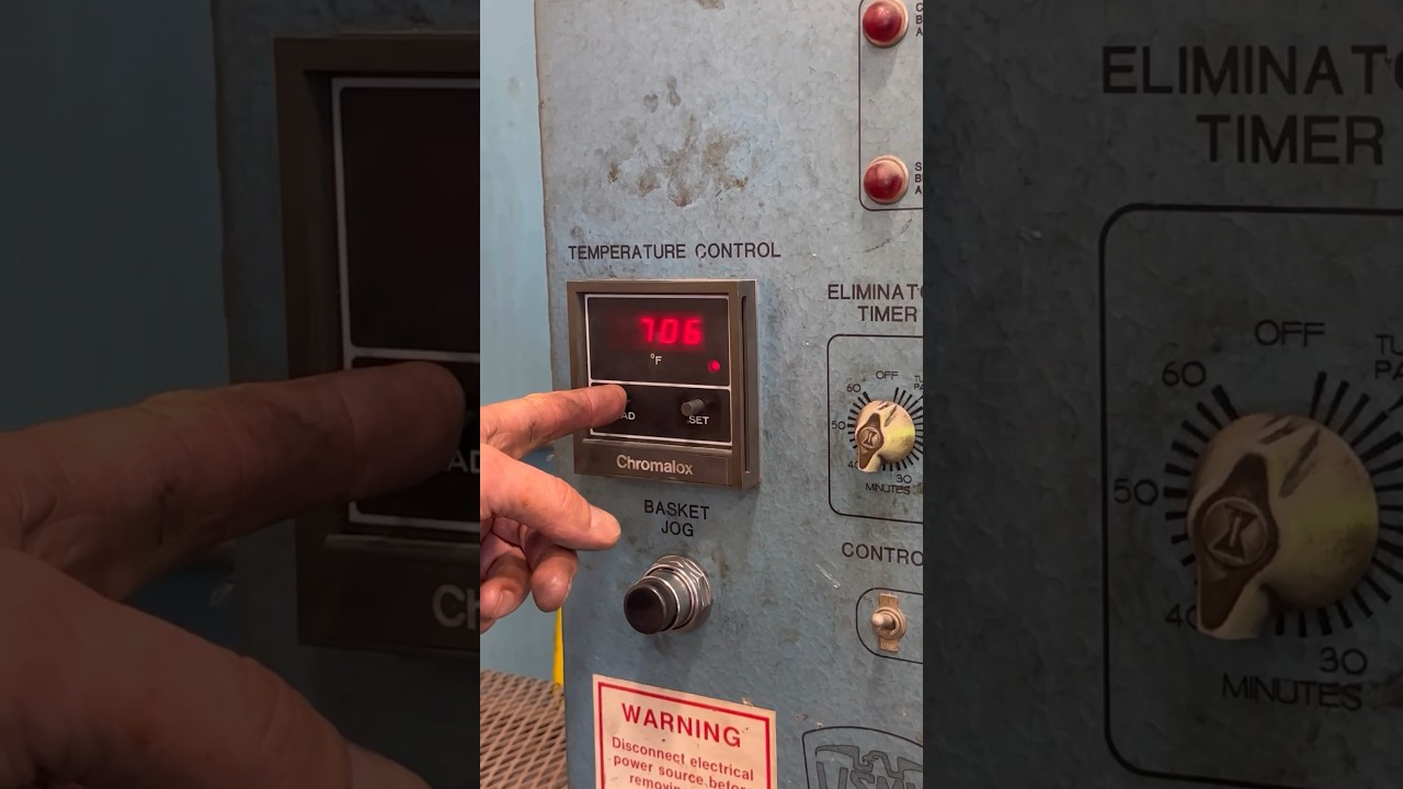 How we make an old Hemi block look new 🔥 Oven baking and Shot blasting #carrepair #engine