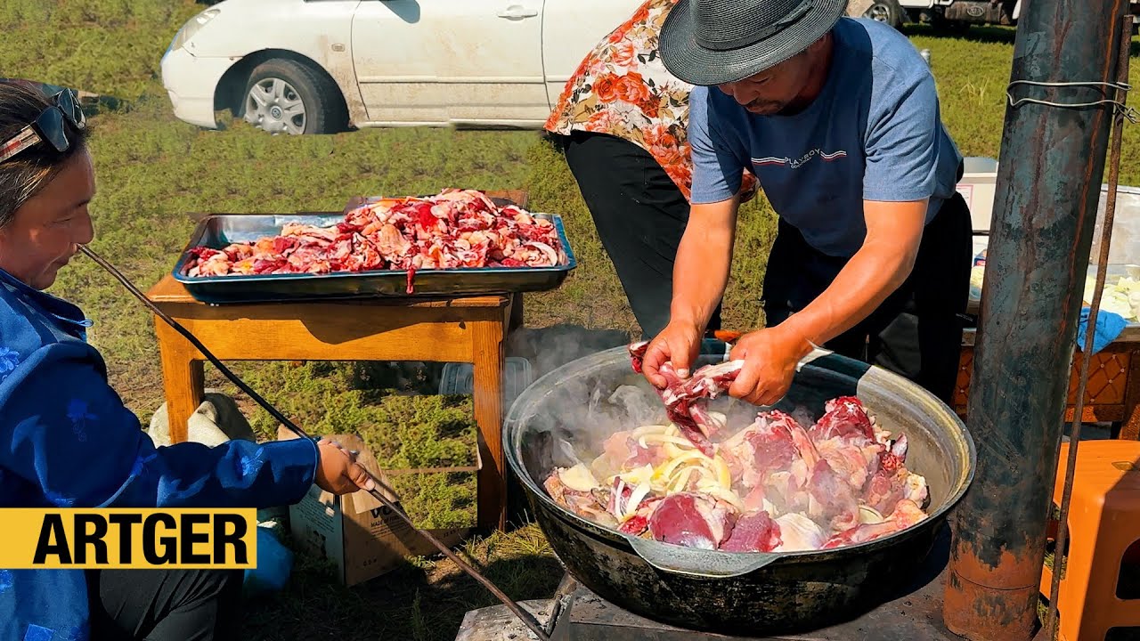 Huge Mongolian Summer Feast! How Nomad Herders Celebrate Their Summer Holiday!
