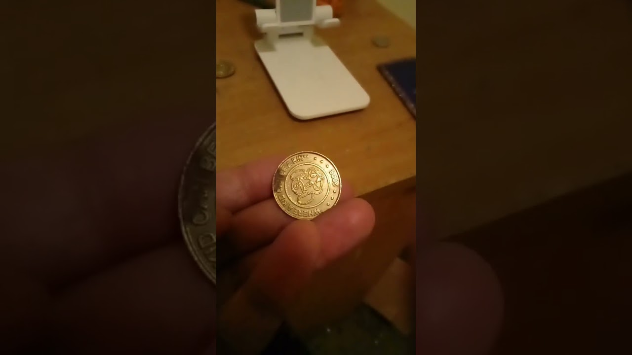 2008 & 2009 Chuck e Cheese Coins