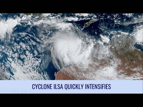 Cyclone Ilsa it's now a Category 2 - April 12, 2023