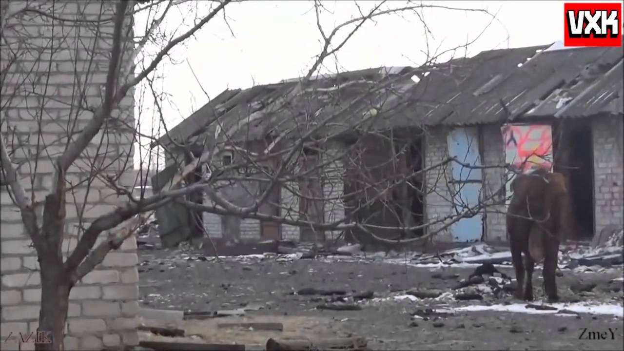 Raising the Soviet flag in Debaltsevo