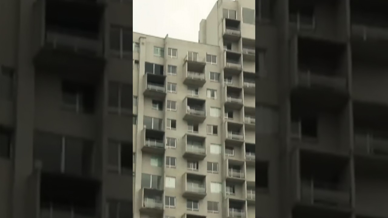 A SYMBOL OF ERROR | The tragedy of Medellín's Space buildings (1/8)