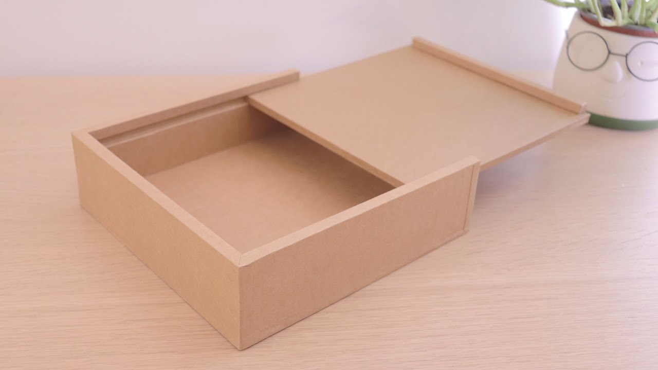 How to make a Sliding Lid Box from cardboard. #cardboardcrafts #diy #carton
