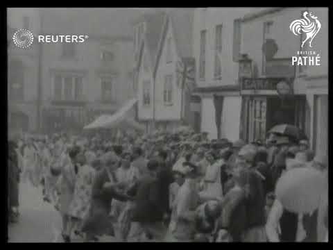 Picturesque scenes at Torrington during May festivities (1928)