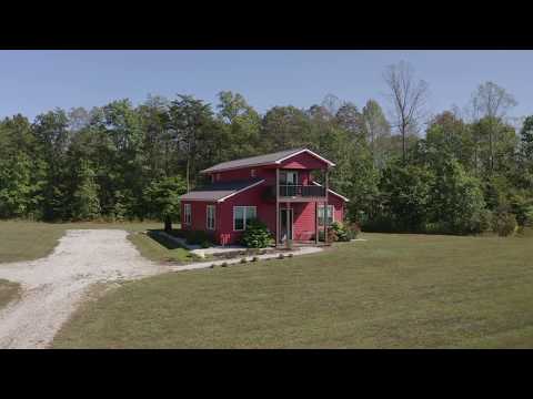 The Red Cabin | Luna's Trail